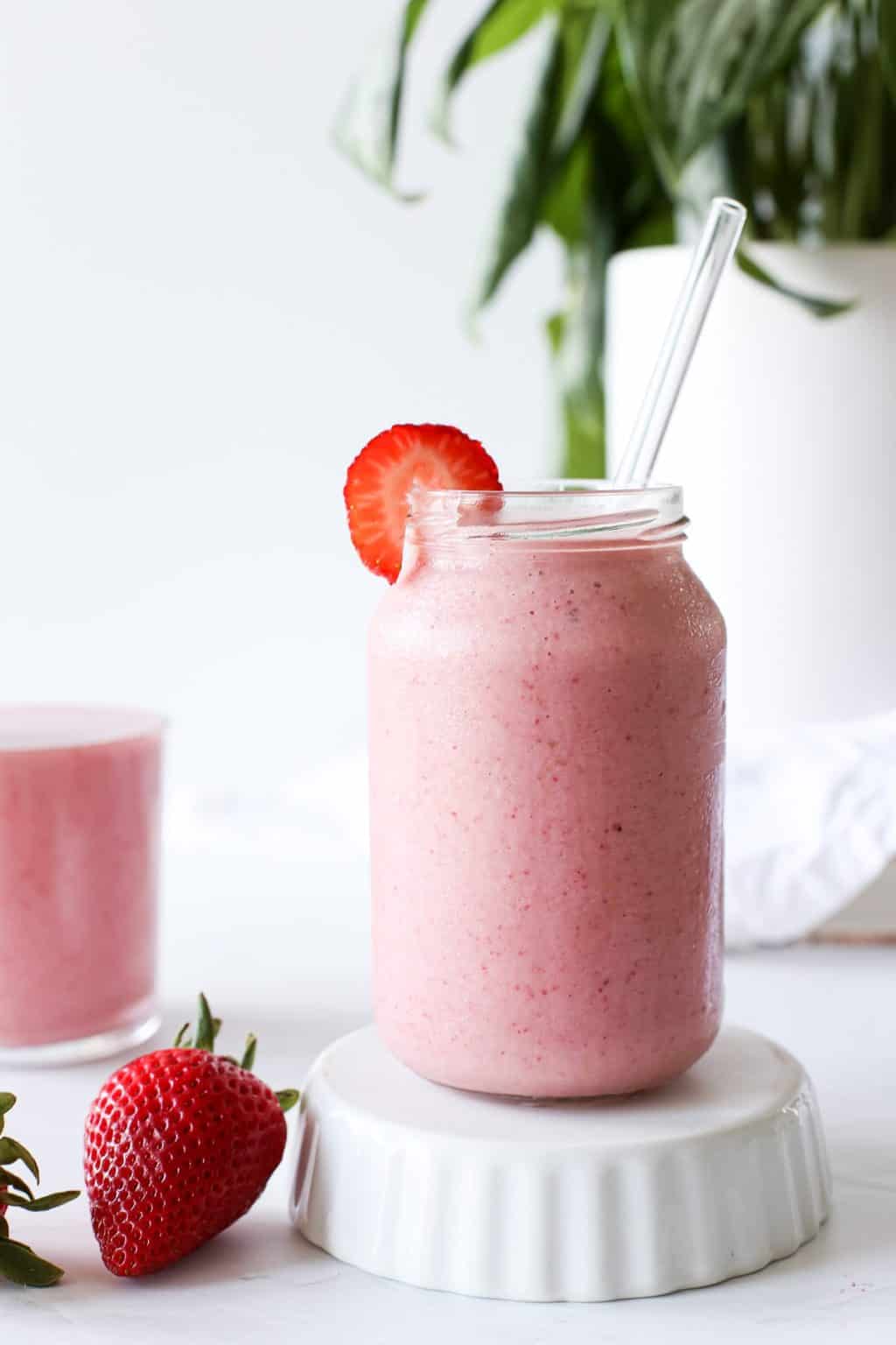Strawberry Banana Smoothie Without Yogurt - A Nourishing Plate